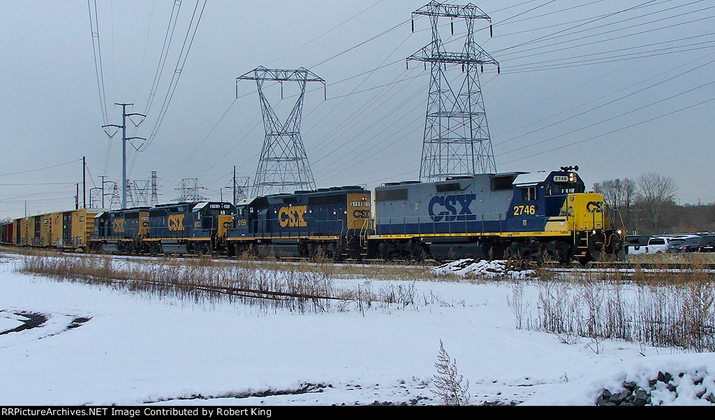 CSX 2746 B738 West